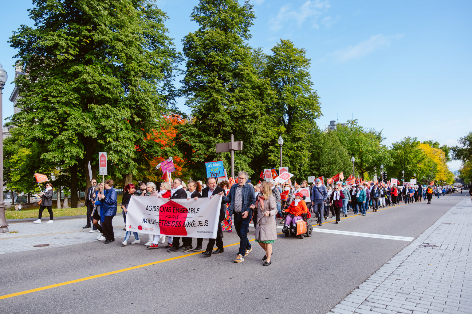 Marche du 1er octobre : le compte à rebours est lancé! - AREQ